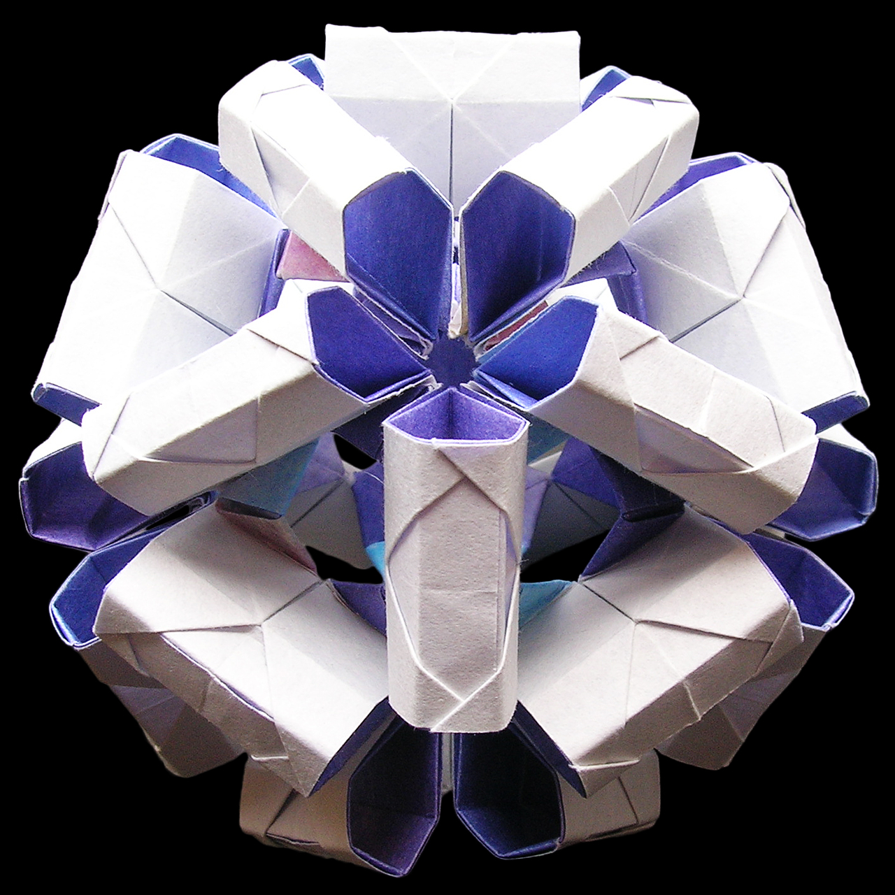 Eos transformation 2 / エオス 変身 2 | Mio Tsugawa's Kusudama Gallery